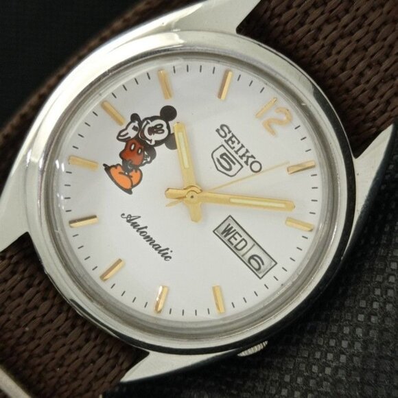 Seiko | Accessories | Vintage 979 Seiko Disney Automatic Mens Silver ...
